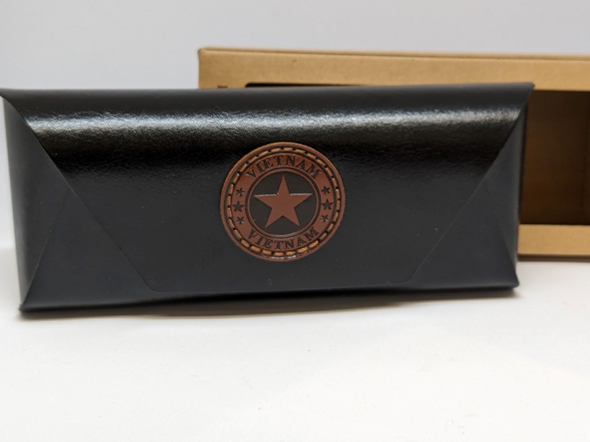 BAO DA ĐỰNG KÍNH (ĐEN)